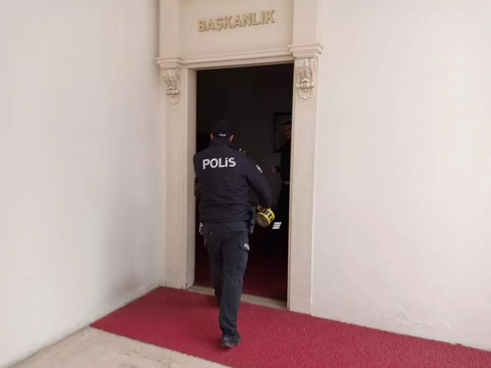 Zeydan Karalar'ın Özel Kalem Müdürü makamında vuruldu