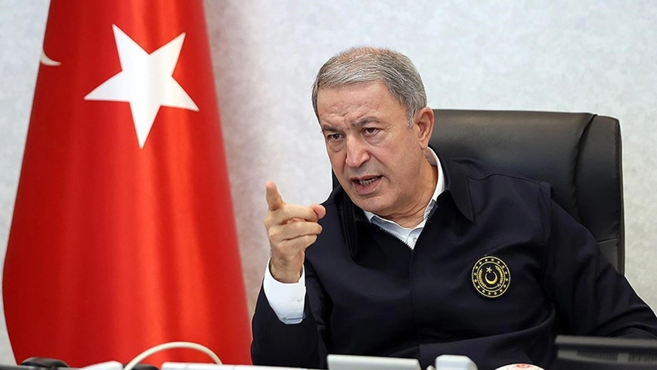 Hulusi Akar, 15 Temmuz'u anlattı! MİT'e gelen telefon...