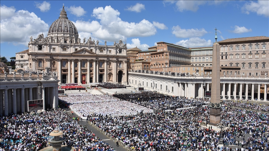 Yeni Papa için Konklav tarihi belli oldu!